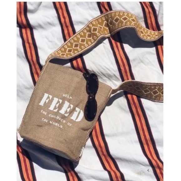 feed projects | Bags | Feed Projects Feed 25 Burlap Crossbody Bag ...